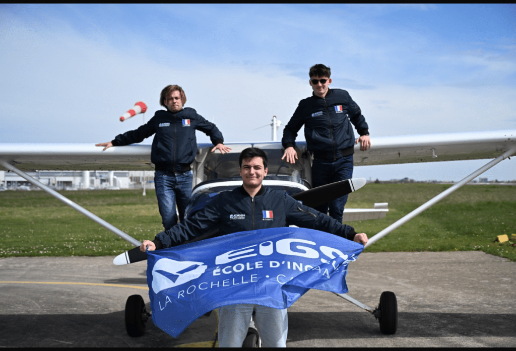 Victoire de l'équipage EIGSI au Rallye Aérien Étudiant | EIGSI école d ...